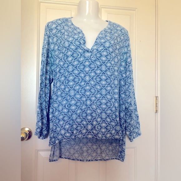 Chico's | Tops | Chicos Size 2 Aqua And White Shirt High Low Style ...